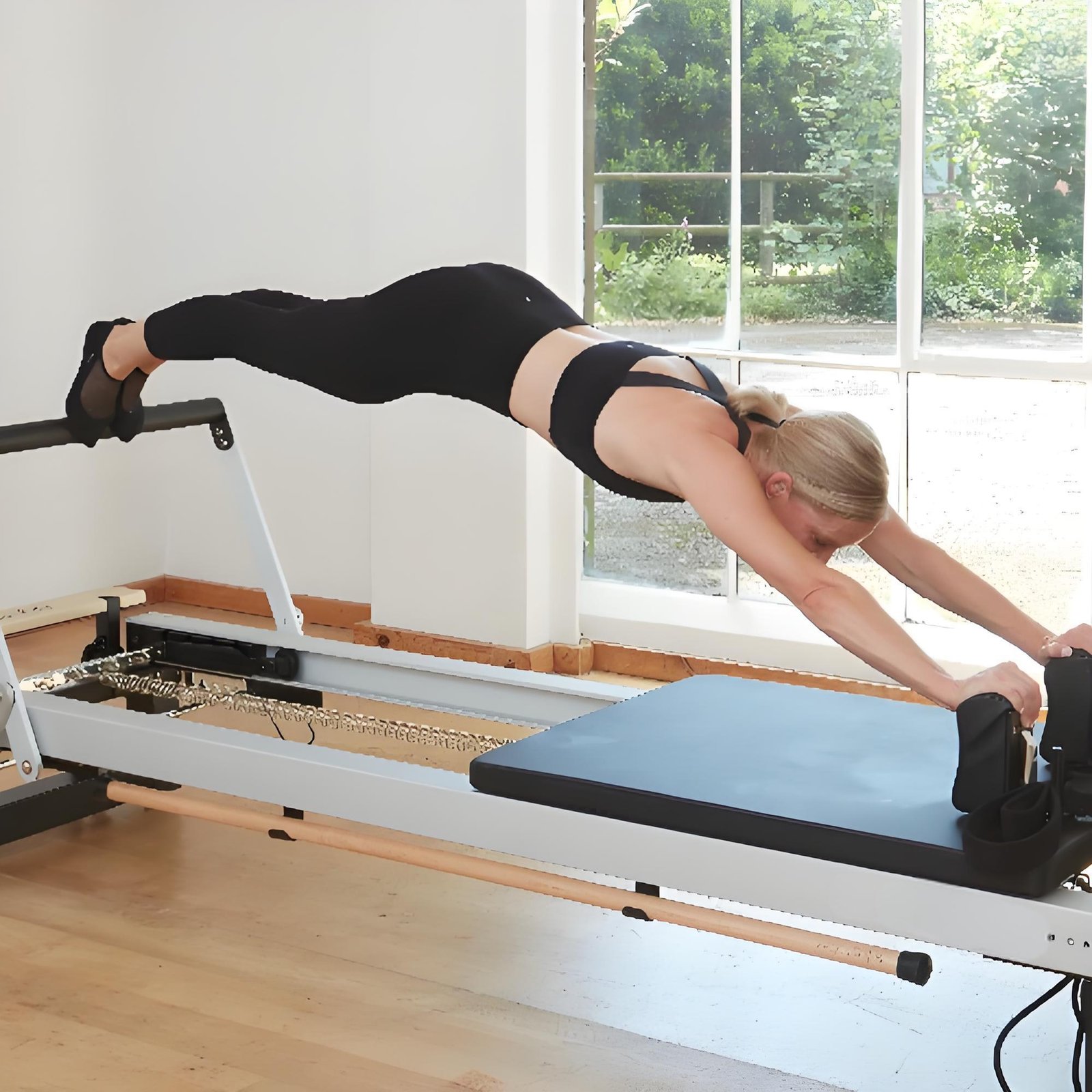 Pilates Reformer for Beginners: A Comprehensive Guide - Cutlasso ...